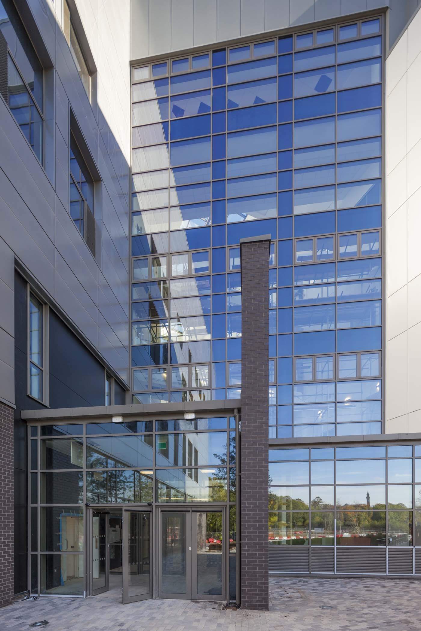 Elegance 52 Curtain Walling from Sapa | A Plus Aluminium